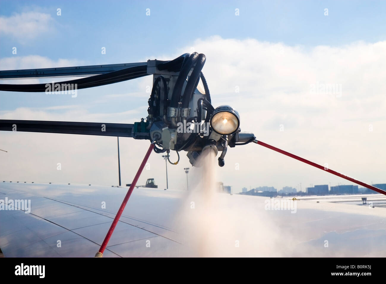 Airplane wings ice hi-res stock photography and images - Alamy