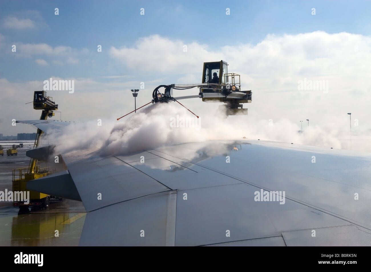 Closeup airplane engine during flight hi-res stock photography and ...