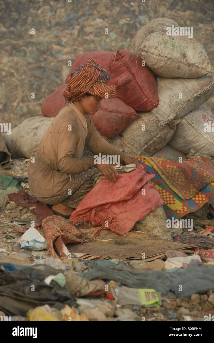 stung meanchey rubbish dump, phnom penh cambodia Stock Photo - Alamy