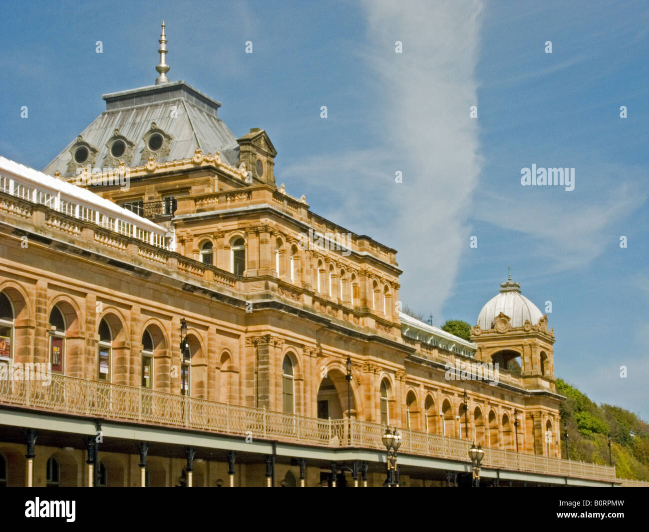 Scarborough prom hi-res stock photography and images - Alamy