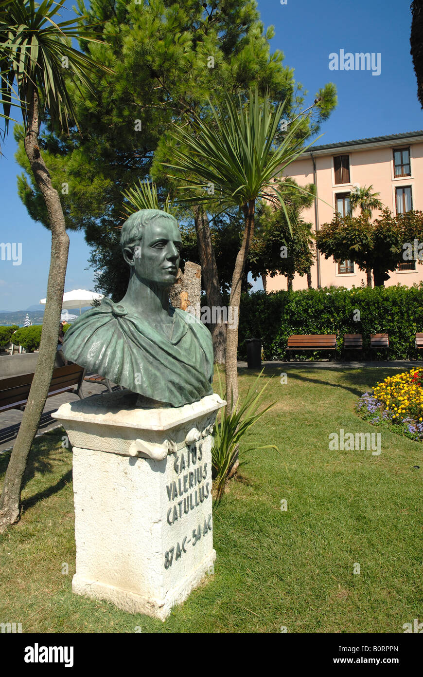 Bust of catullus hi-res stock photography and images - Alamy