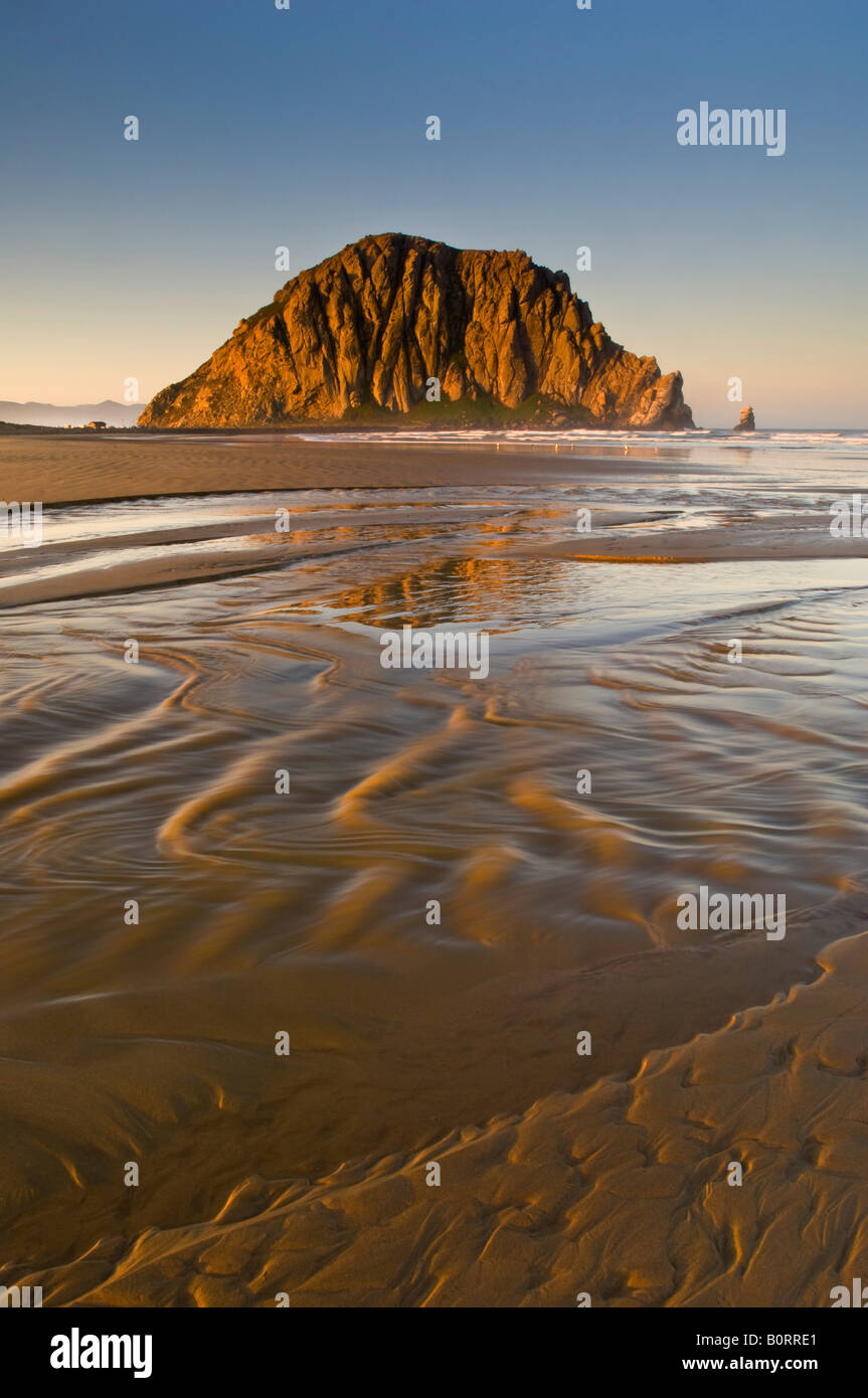 Blue skies morro bay rock california hi-res stock photography and ...