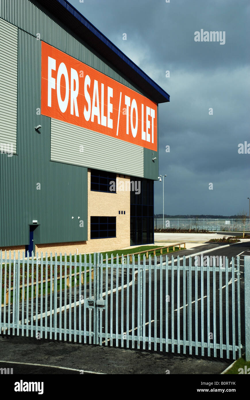 For_sale hi-res stock photography and images - Alamy