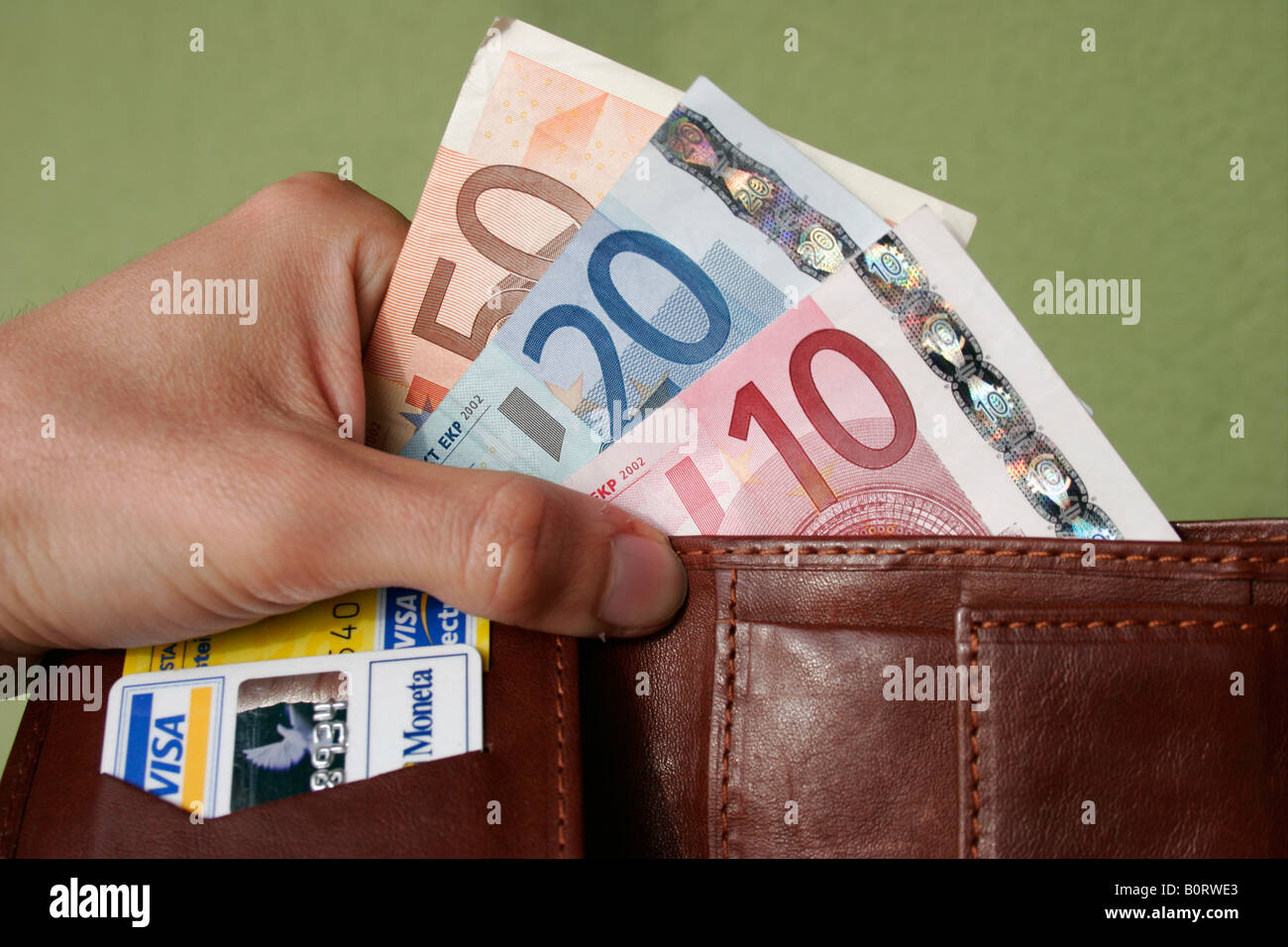 Cash credit cards hi-res stock photography and images - Alamy