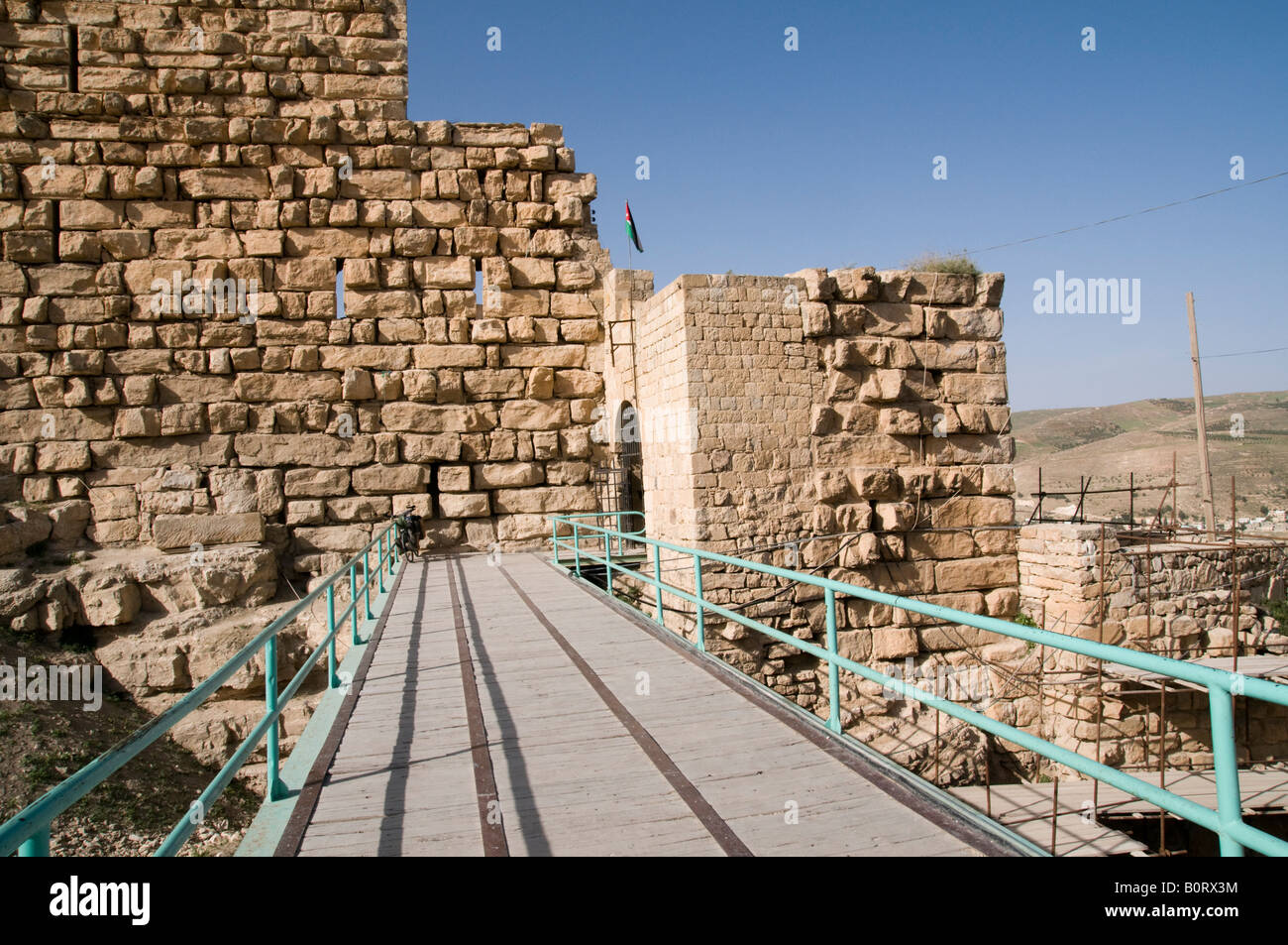 Karak al karak city castle castle hi-res stock photography and images ...