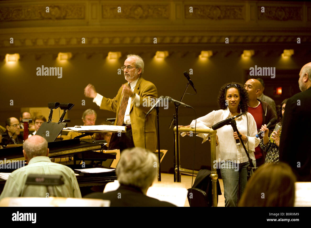 Pops conductor hi-res stock photography and images - Alamy