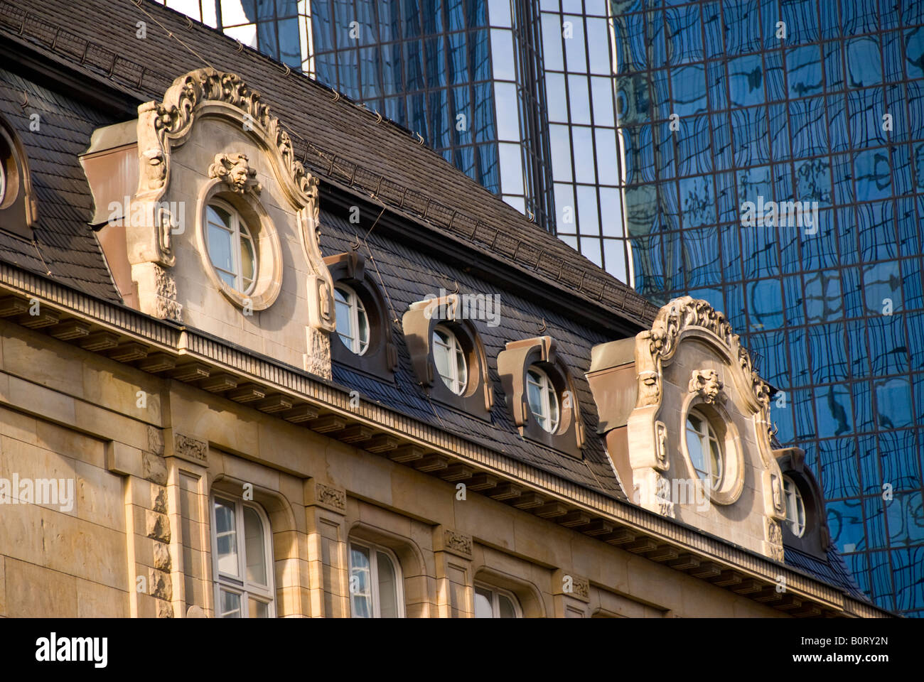 Front window old office building hi-res stock photography and images ...