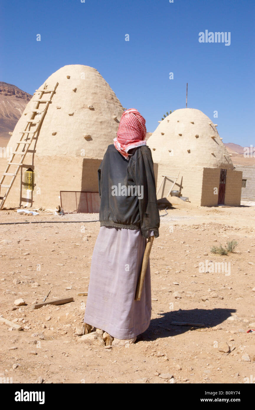 Bedouin tribesman hi-res stock photography and images - Alamy