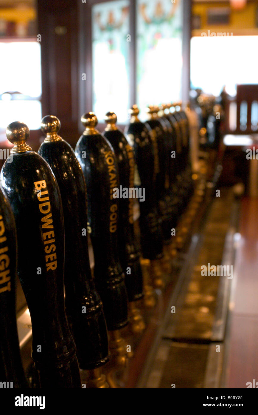 Canada banff beer hi-res stock photography and images - Alamy