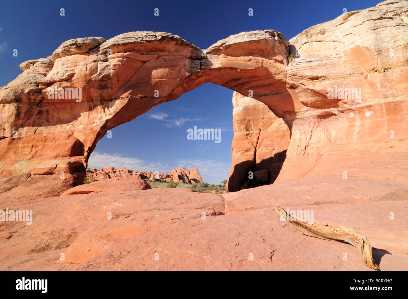 Broken arch hi-res stock photography and images - Alamy