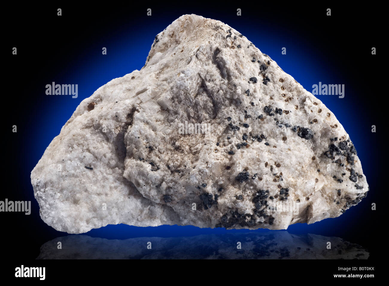 Fluorescent mineral identification hi-res stock photography and images ...
