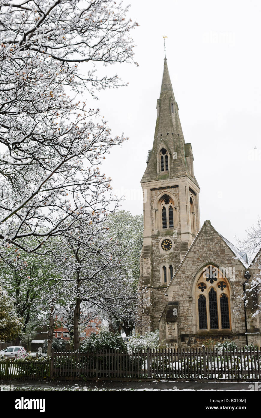 Snow covered church hi-res stock photography and images - Alamy