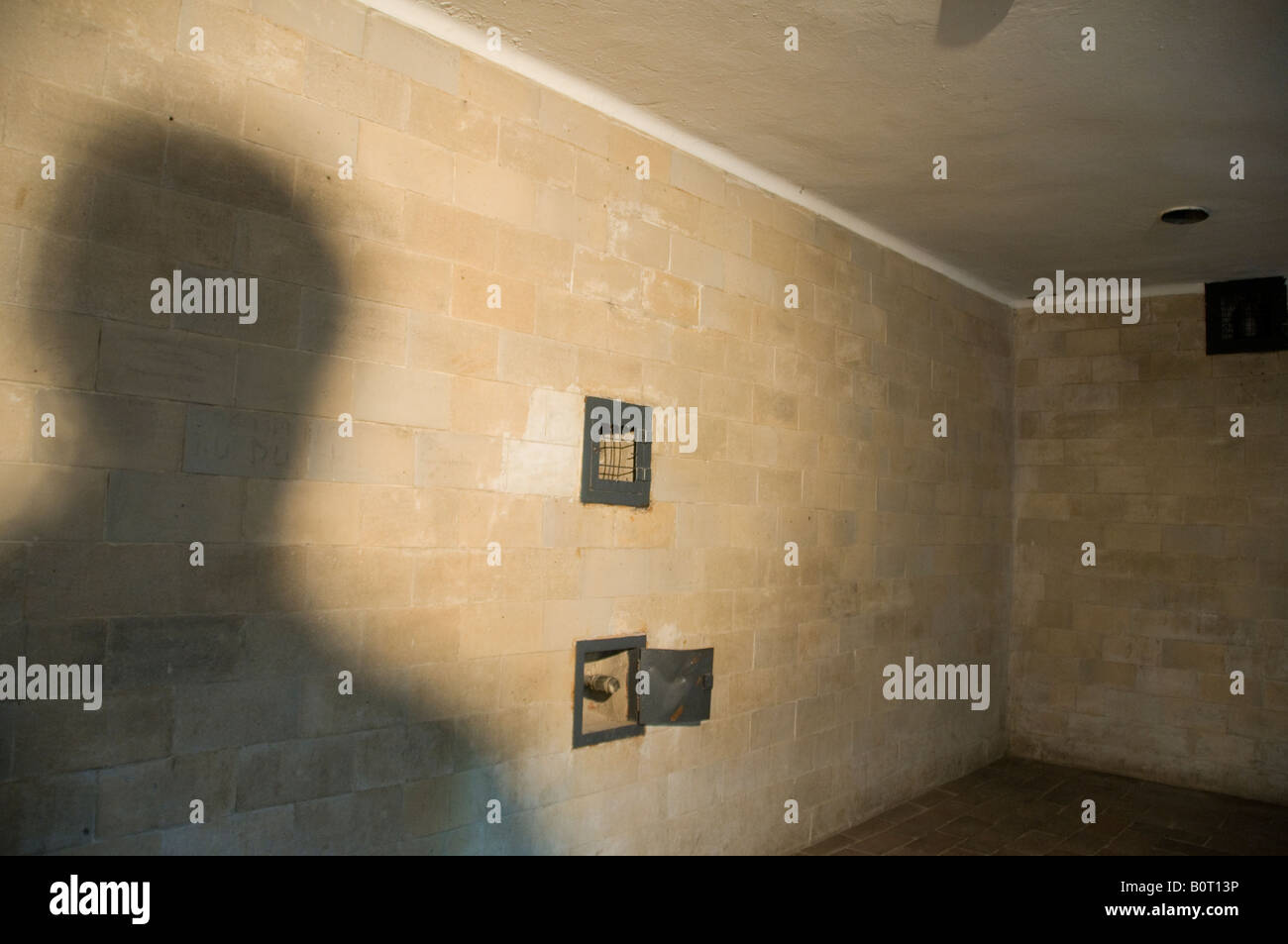Zyklon b gas hi-res stock photography and images - Alamy