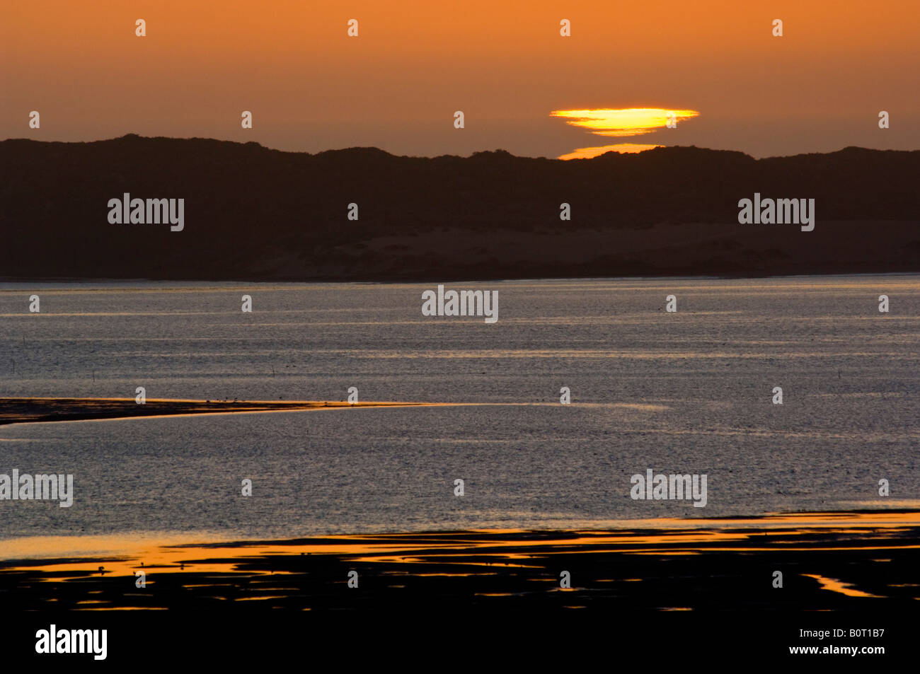 Superior mirage atmospheric hi-res stock photography and images - Alamy