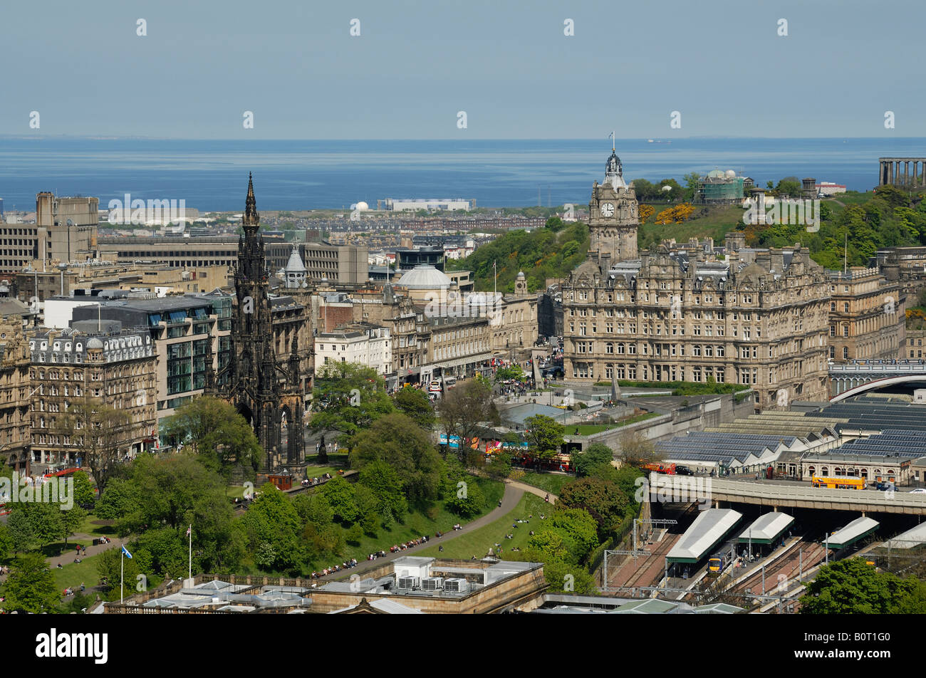 Balmoral castle aerial hi-res stock photography and images - Alamy
