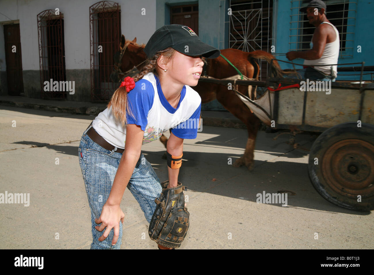 Baseball players in action hi-res stock photography and images - Alamy