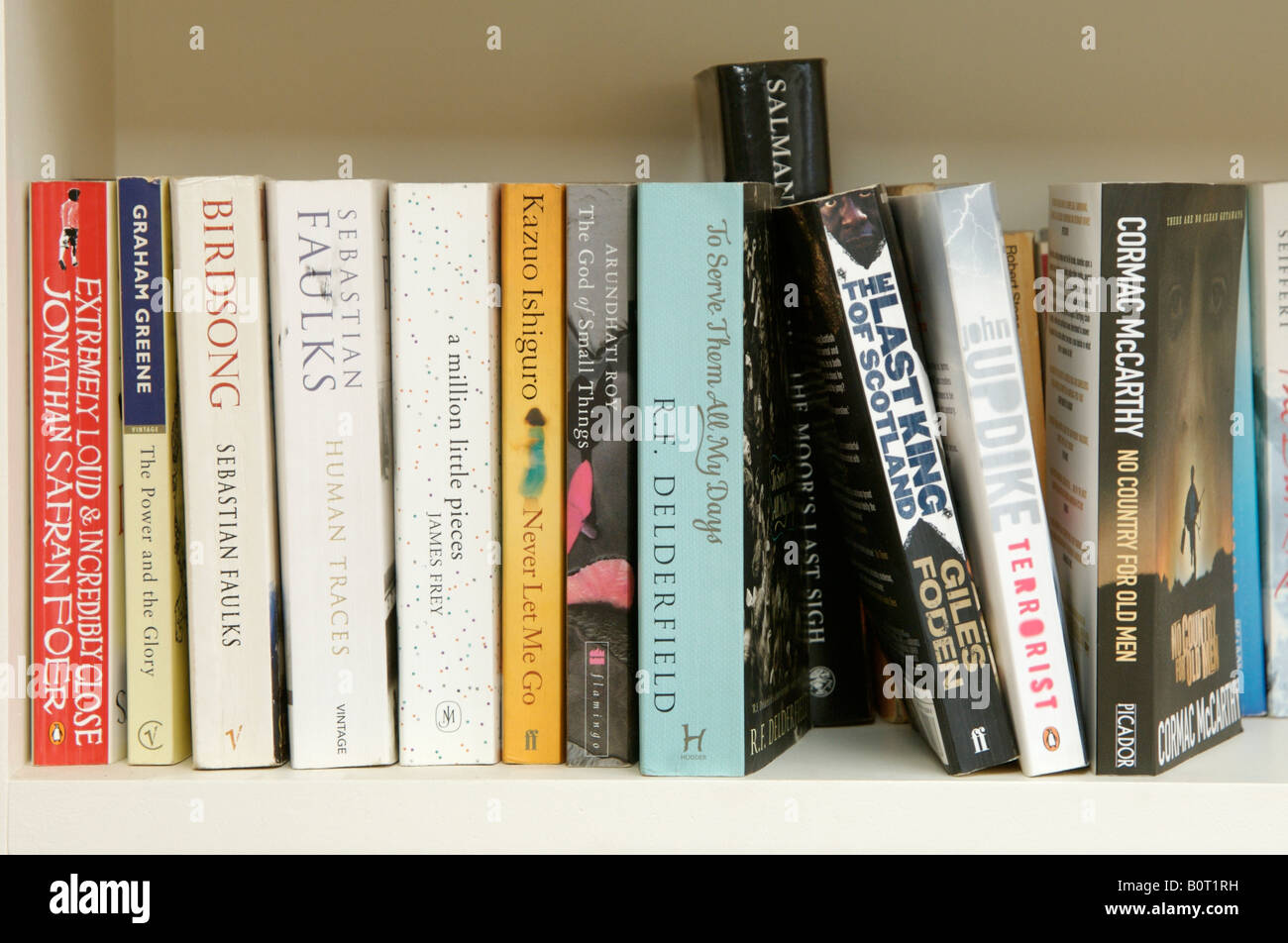 Books on shelf Stock Photo - Alamy