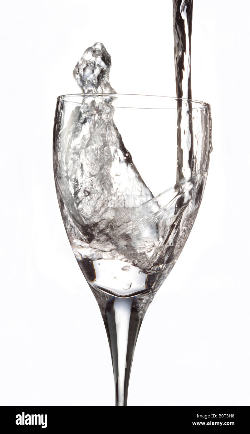 Pour water into a glass hi-res stock photography and images - Alamy