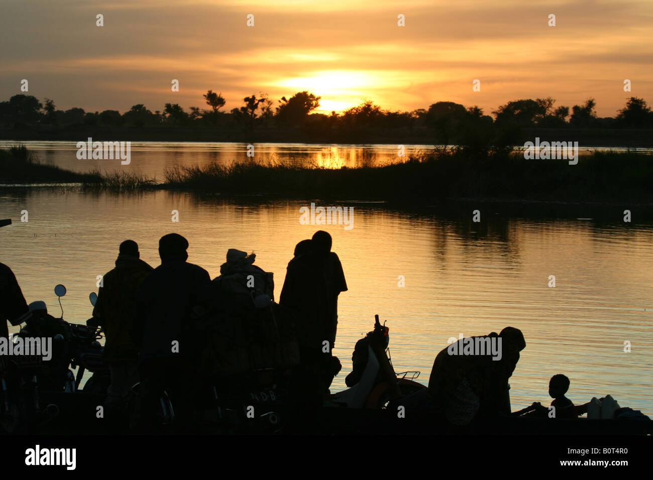 Sunset congo river hi-res stock photography and images - Alamy