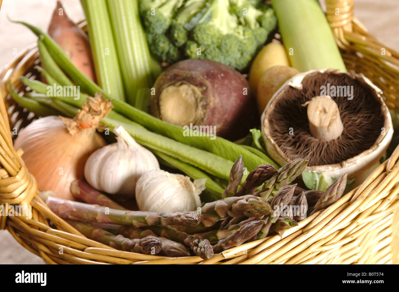 a basket of fresh organic vegetables Stock Photo - Alamy