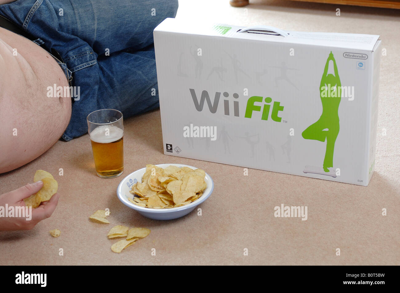 Nintendo wii man hi-res stock photography and images - Alamy