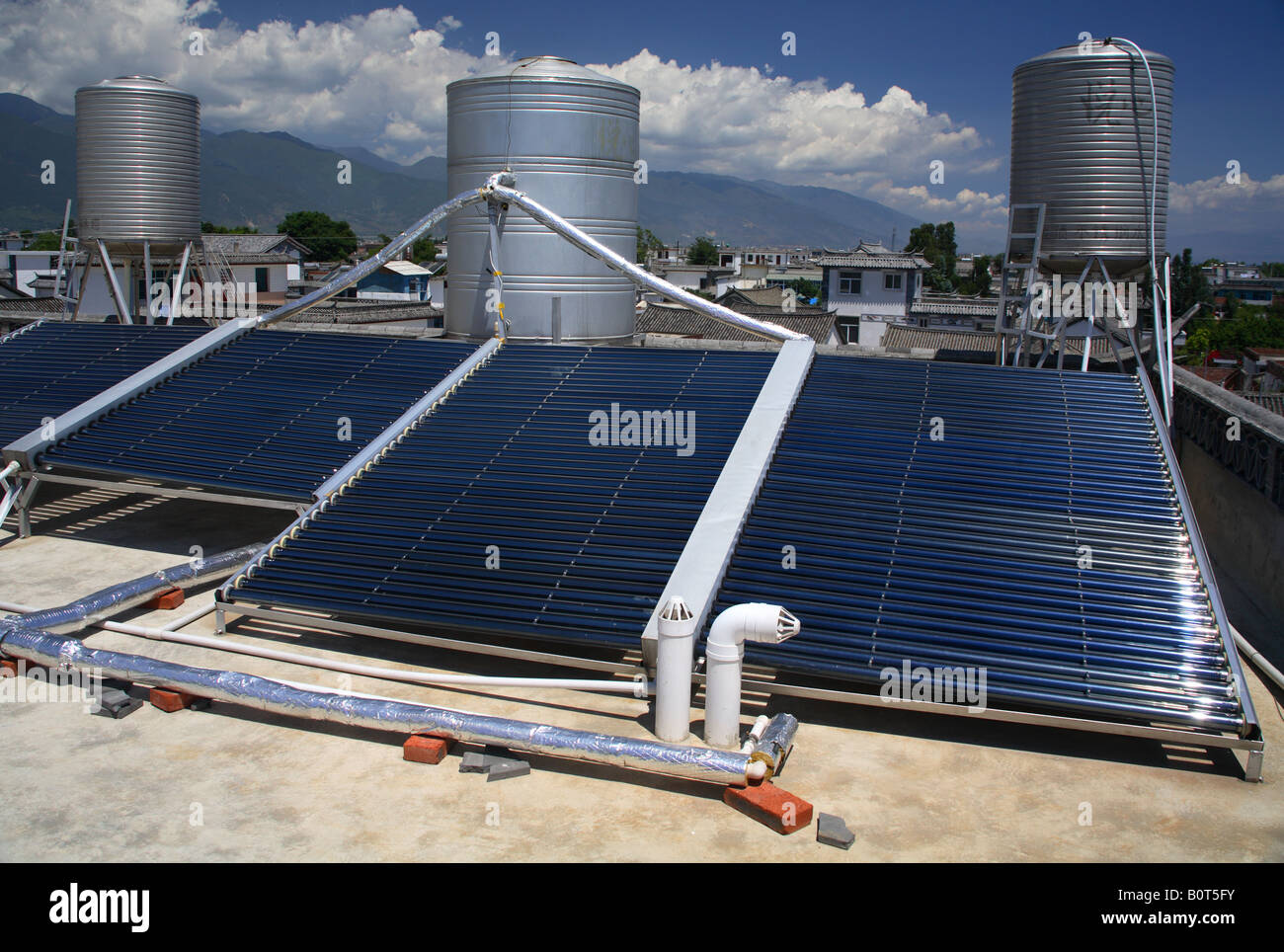 Using sustainable water power hi-res stock photography and images - Alamy