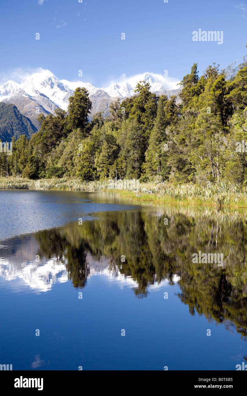 Reflection lake new zealand hi-res stock photography and images - Alamy