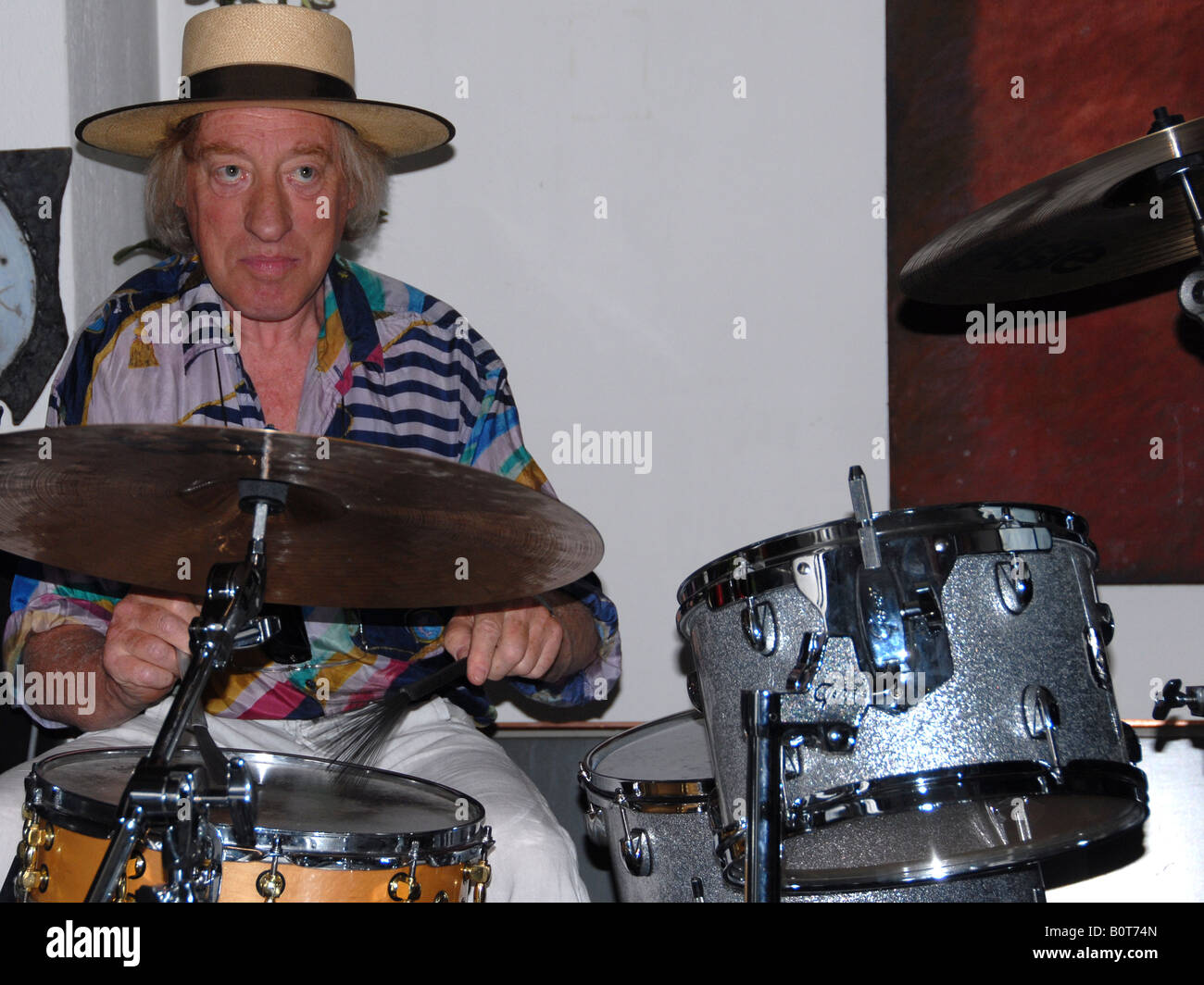 Drummer percussionist hi-res stock photography and images - Alamy