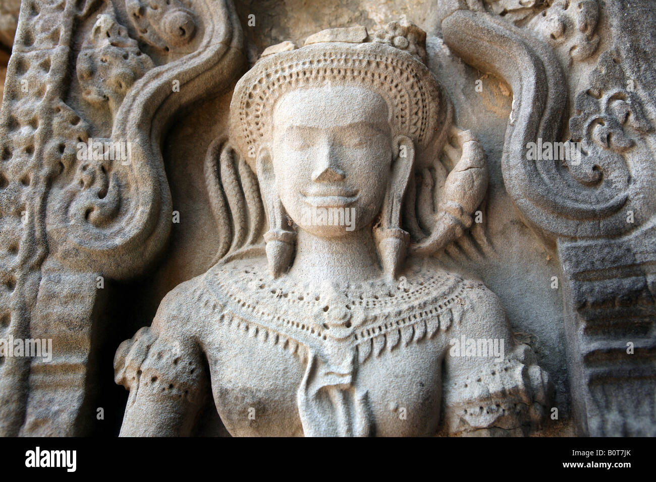 Devata Female divinity figure @ Thommanon A Shrine built by ...