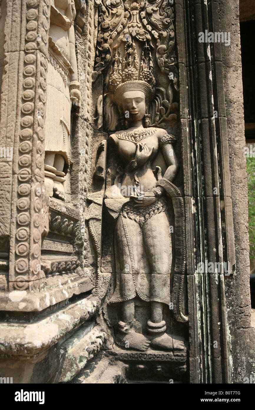 Devata Female divinity figure @ Thommanon A Shrine built by ...