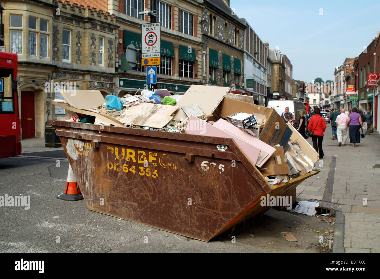 Skip full of builders rubble hi-res stock photography and images - Alamy