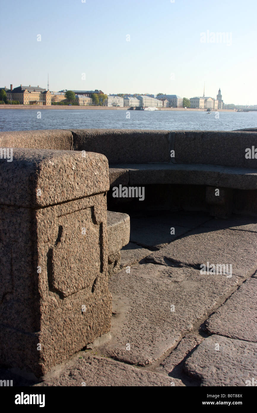 English embankment hi-res stock photography and images - Alamy
