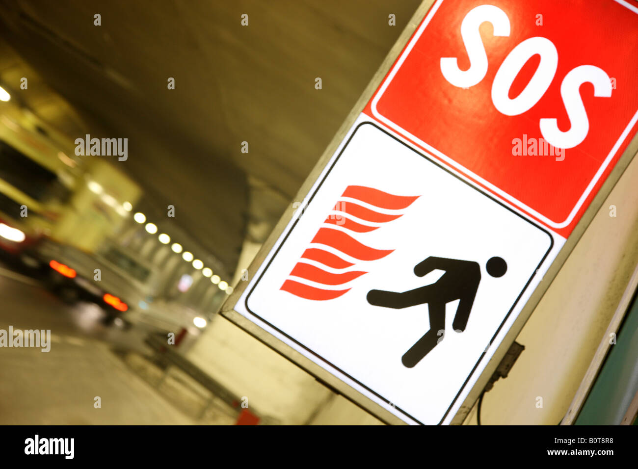 German exit sign hi-res stock photography and images - Alamy