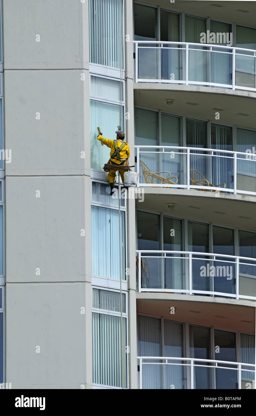 High rise window cleaner hi-res stock photography and images - Alamy