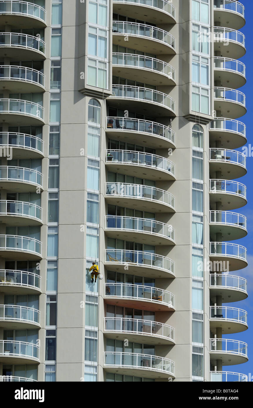 High rise window cleaner hi-res stock photography and images - Alamy