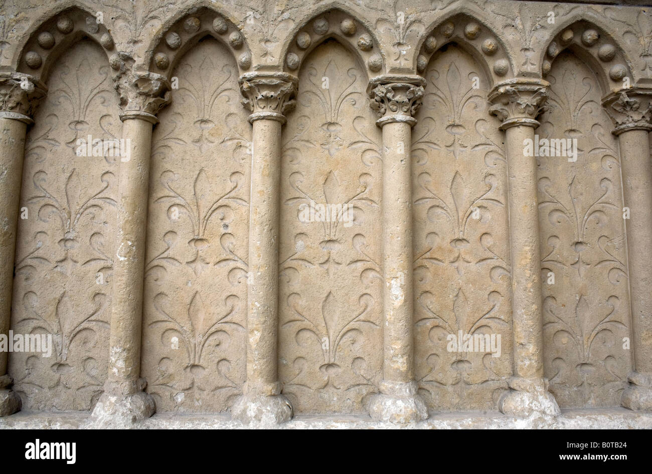 West facade entrance of the Notre Dame in Paris Stock Photo - Alamy