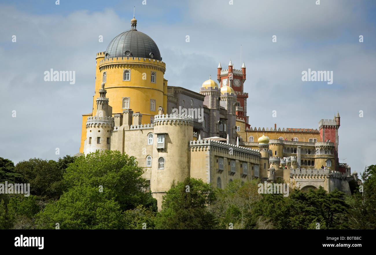Castelo da pena palace hi-res stock photography and images - Alamy