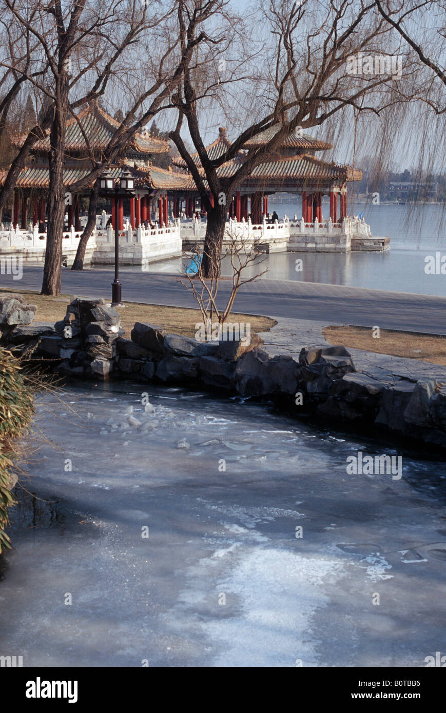 Peking winter landscape in the Beihai Park Stock Photo - Alamy