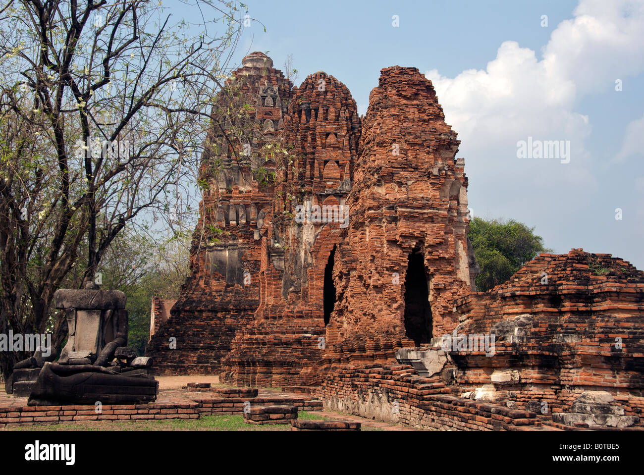 Three temples Temple Wat Mahathat Ayuthaya Thailand Stock Photo - Alamy