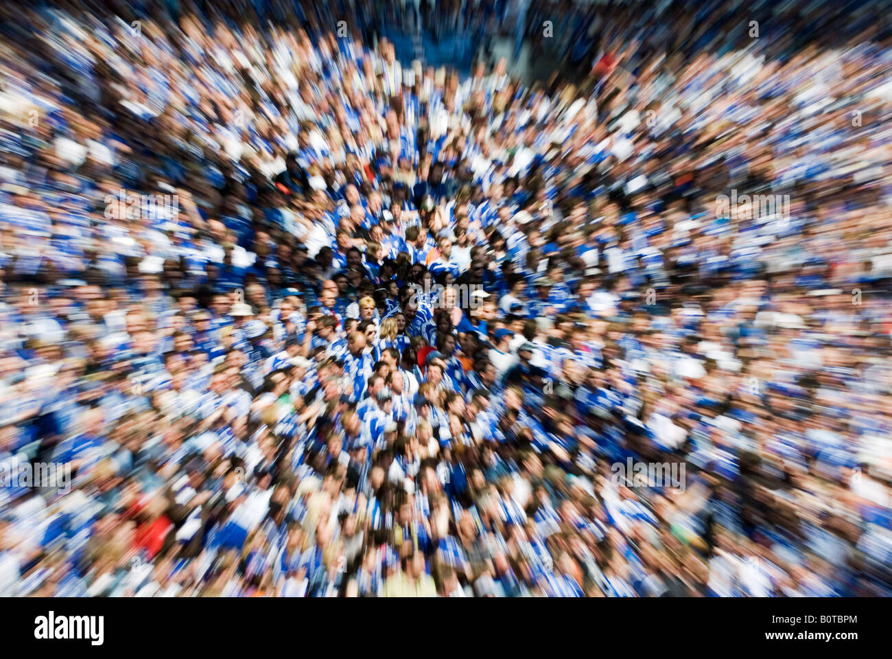 Blurred sports fans supporters hi-res stock photography and images - Alamy