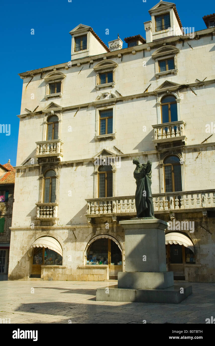 Split square croatia vertical hi-res stock photography and images - Alamy