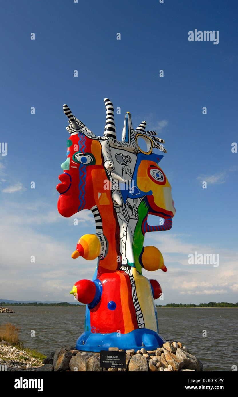 Smiling faces of the east hi-res stock photography and images - Alamy