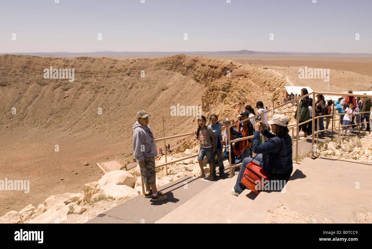 School Children View Meteor Crater in Arizona USA Stock Photo - Alamy
