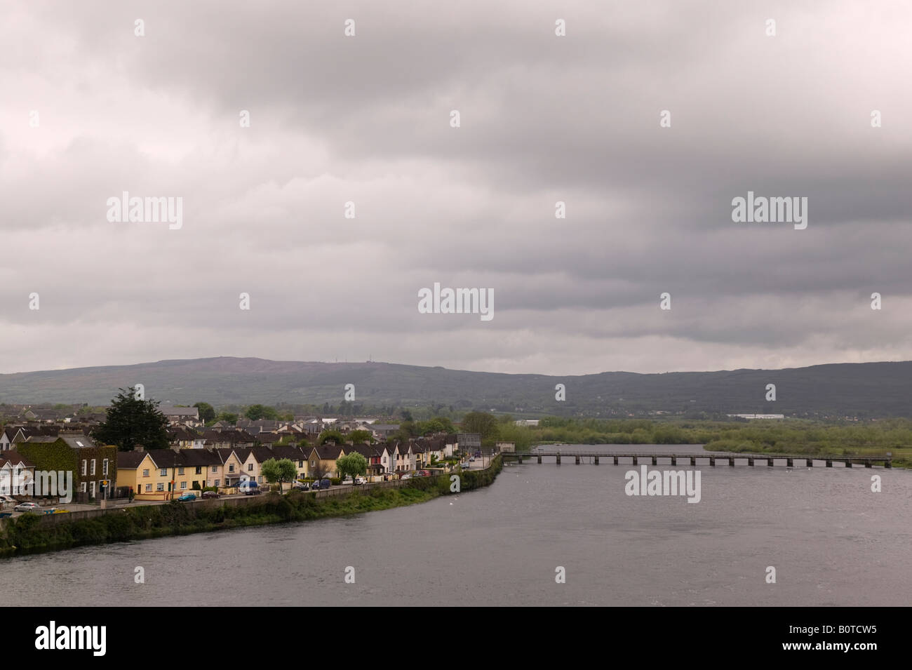 Scenic view of Limerick along the river Ireland Stock Photo - Alamy