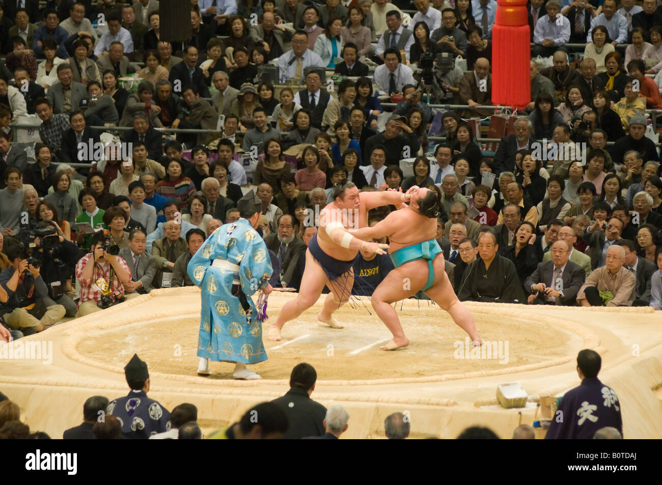 Spring Grand Sumo Tournament at Osaka Japan 2008 Stock Photo - Alamy