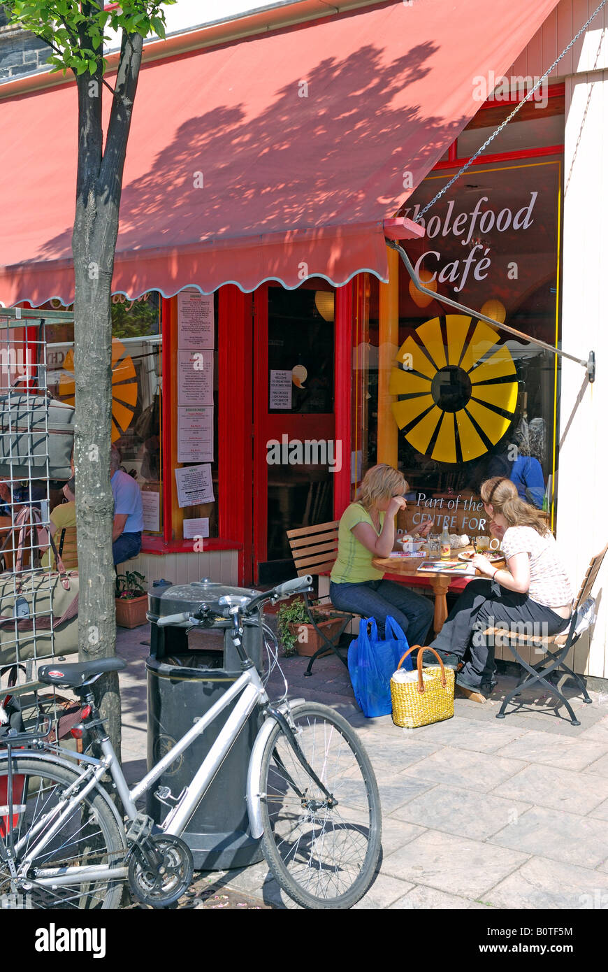 Machynlleth market town hi-res stock photography and images - Alamy