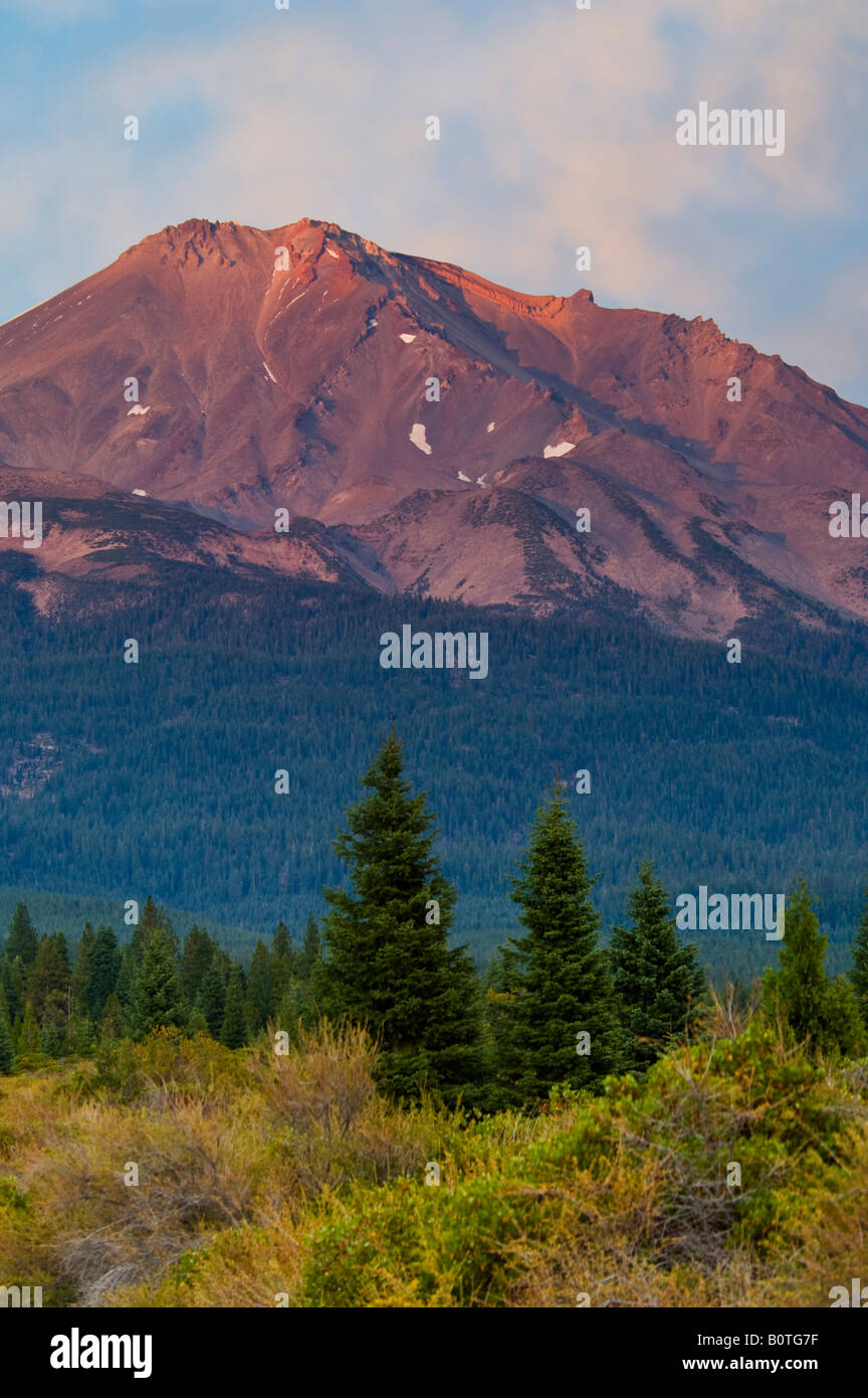 Mount Shasta volcano at sunset Cascade Range Siskiyou County California ...