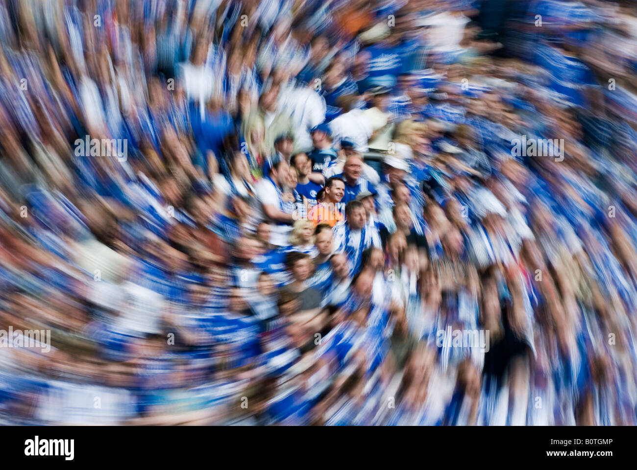 Blurred sports fans supporters hi-res stock photography and images - Alamy
