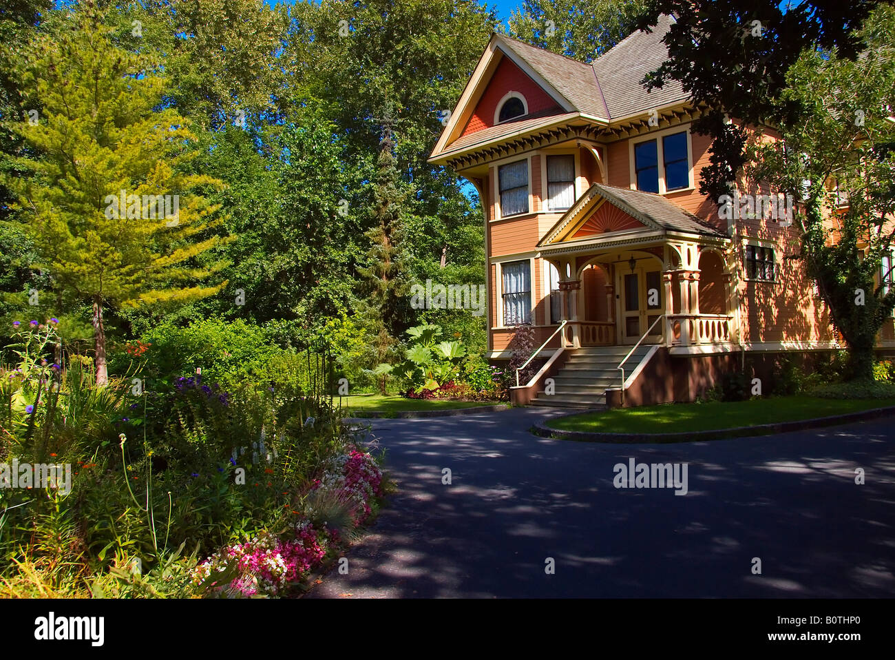 Vancouver Canada Lower Mainland Old Style House and Trees Stock Photo ...