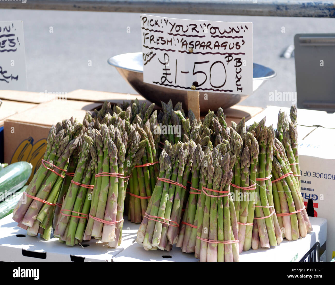 Machynlleth market town hi-res stock photography and images - Alamy